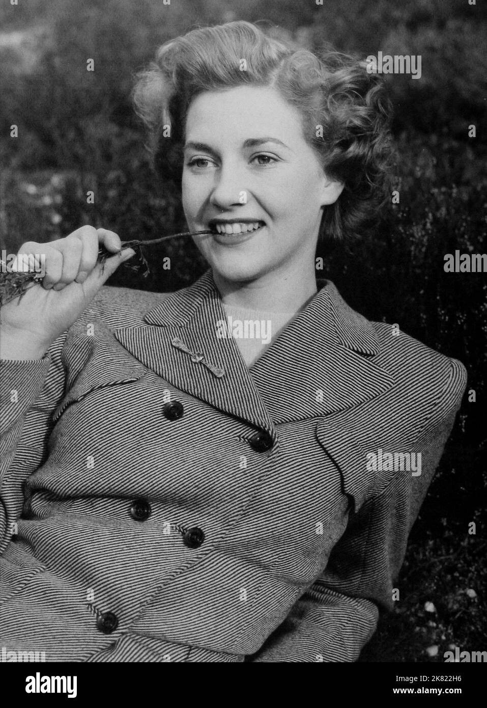 Rona Anderson Film: Sleeping Car To Trieste (1948) Characters: Joan ...