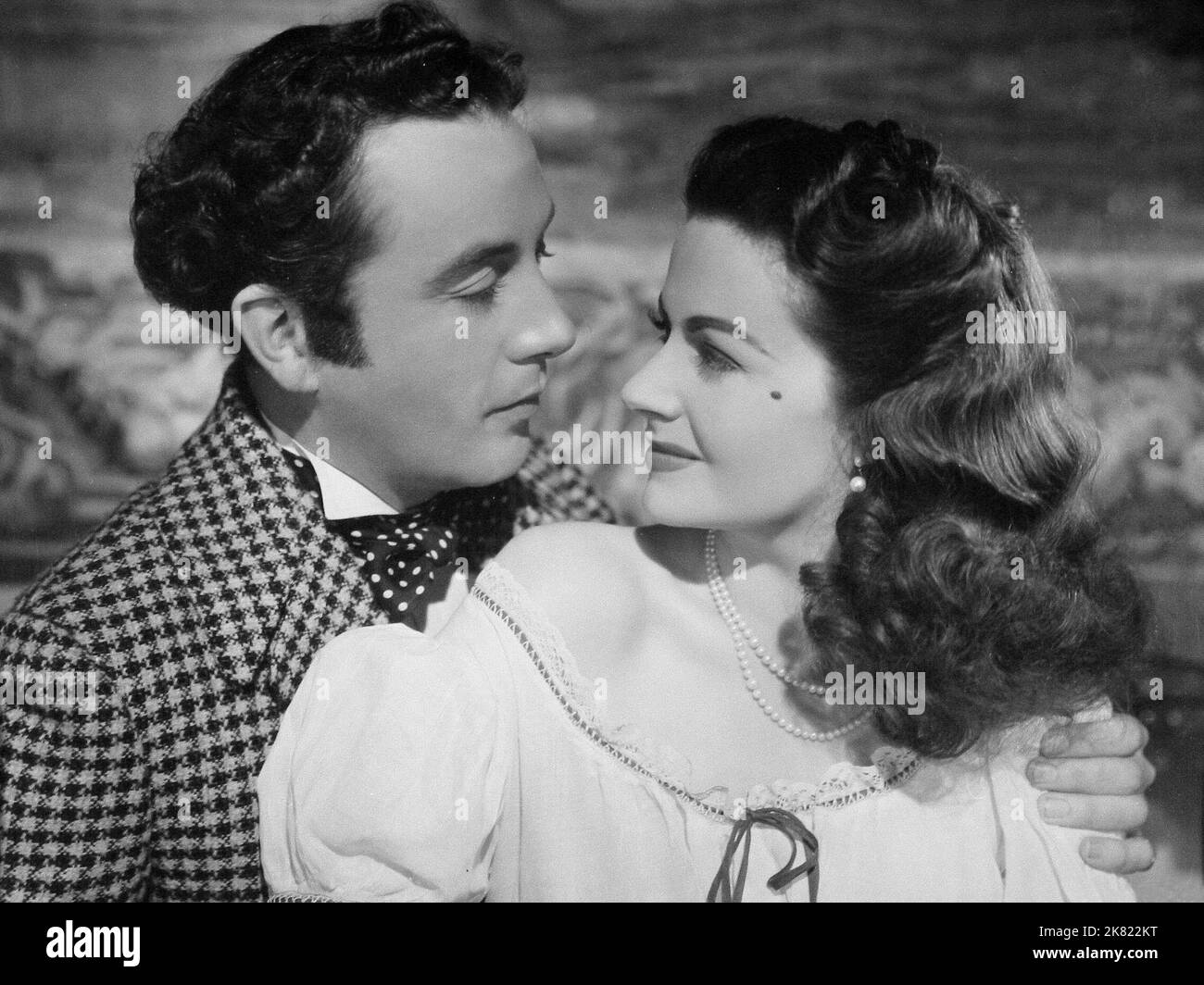 Dennis Price & Margaret Lockwood Film Hungry Hill (1947) Characters ...
