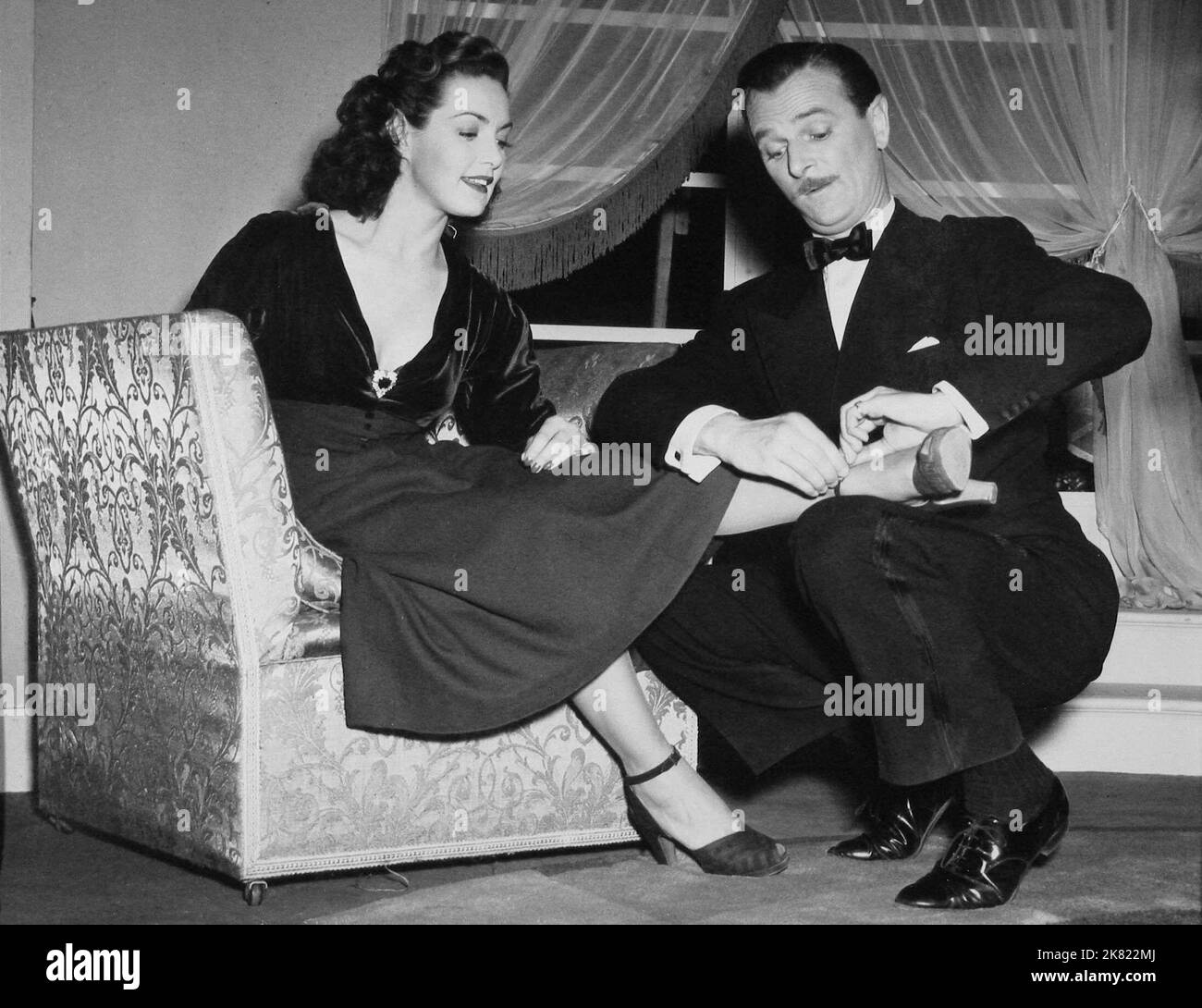 Patricia Roc & Nigel Patrick Film: The Perfect Woman (1949) Characters ...