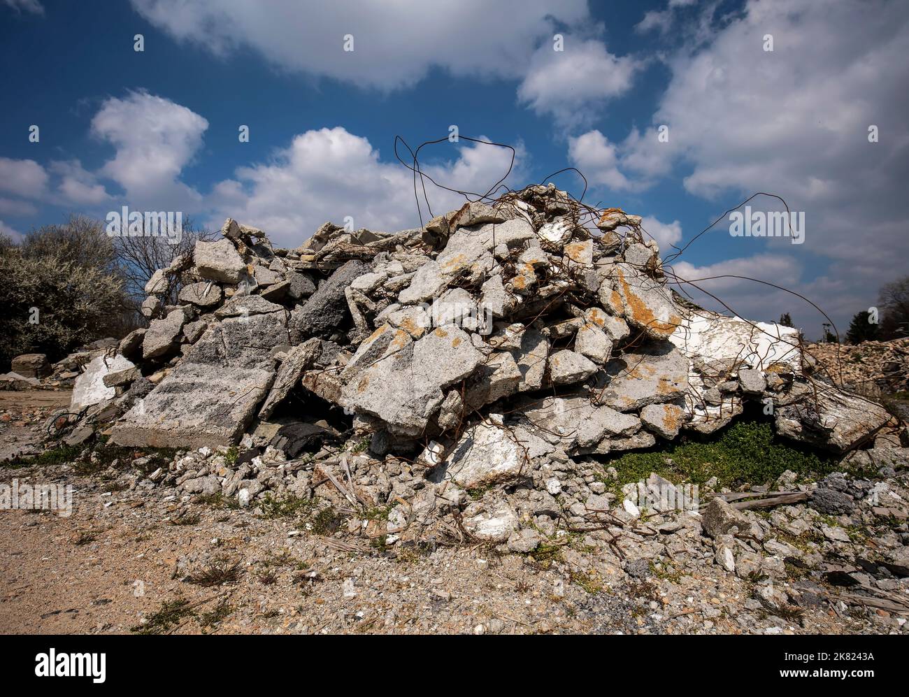 Heap of construction waste, concrete and brick Stock Photo - Alamy