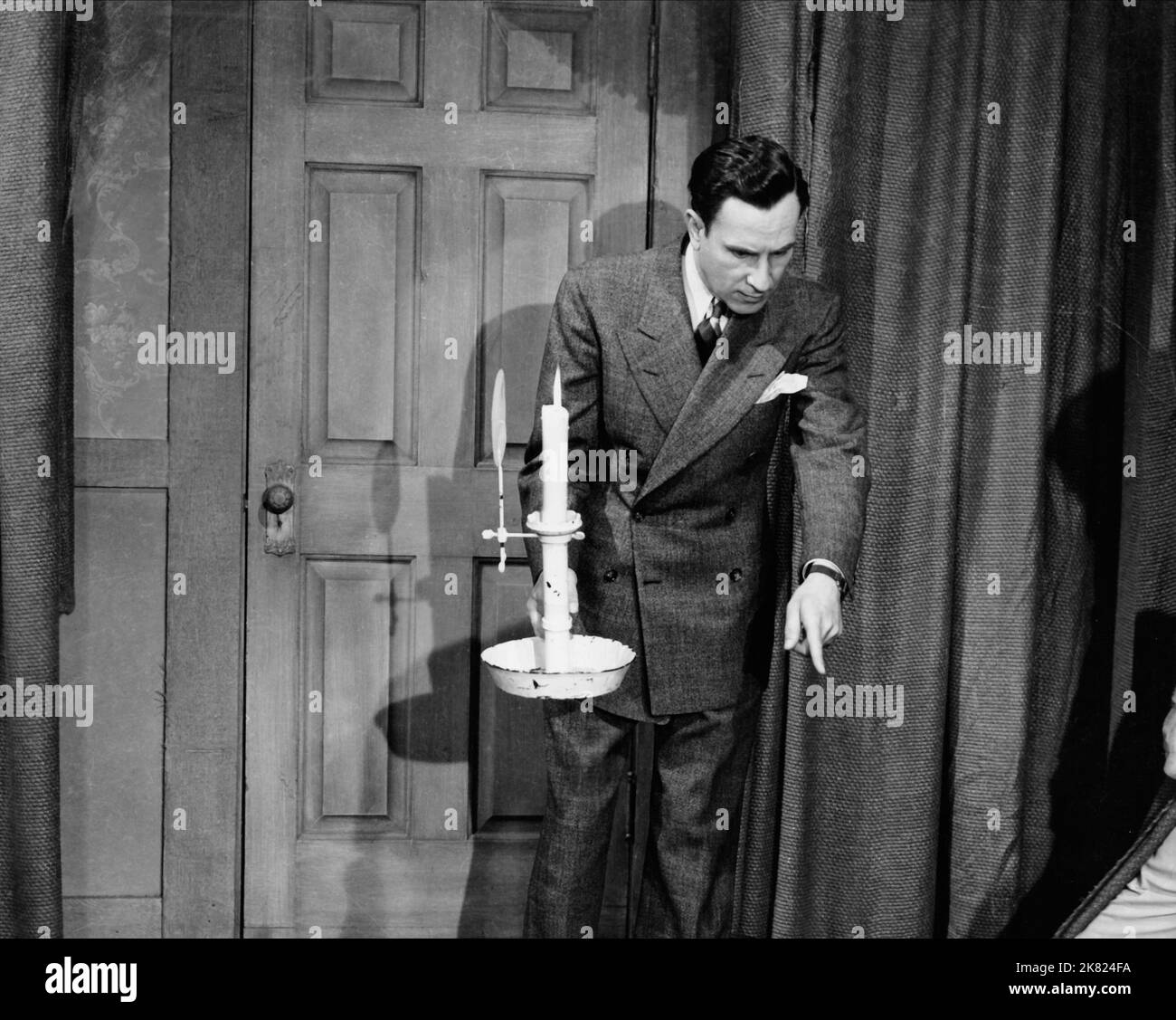 Bud Abbott & Lou Costello Film Hold That Ghost (1942) Characters: Chuck ...