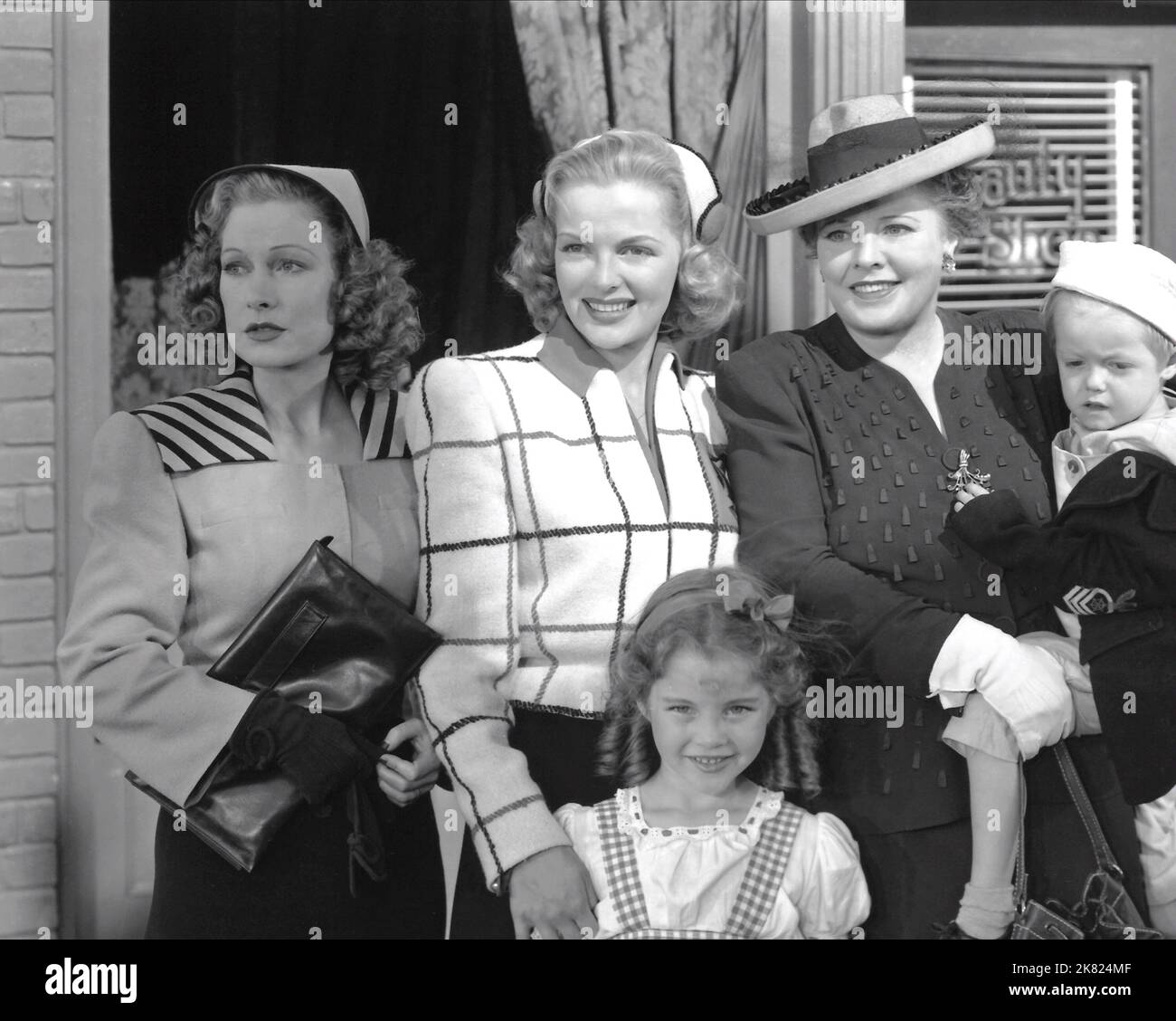 Dorothea Kent, Elyse Knox & Marjorie Rambeau Film: Army Wives (USA 1944 ...