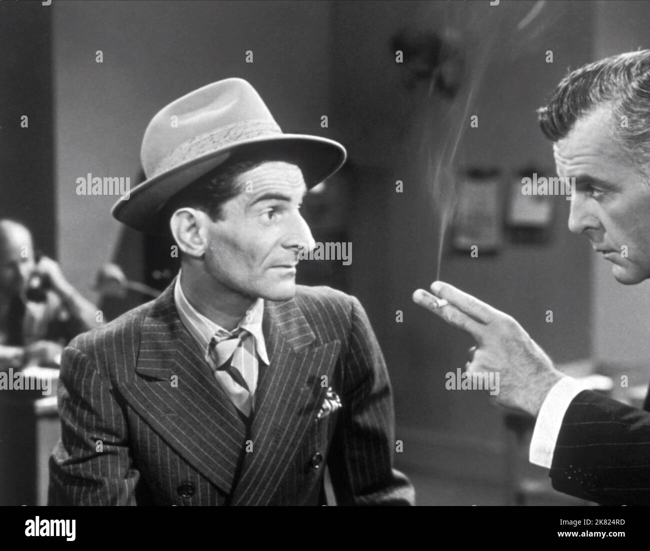 Lou Lubin & Neil Hamilton Film: When Strangers Marry (USA 1944 ...