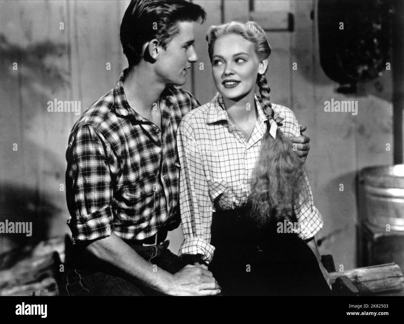 Roddy Mcdowall & Lyn Thomas Film: Black Midnight (1949) Characters ...