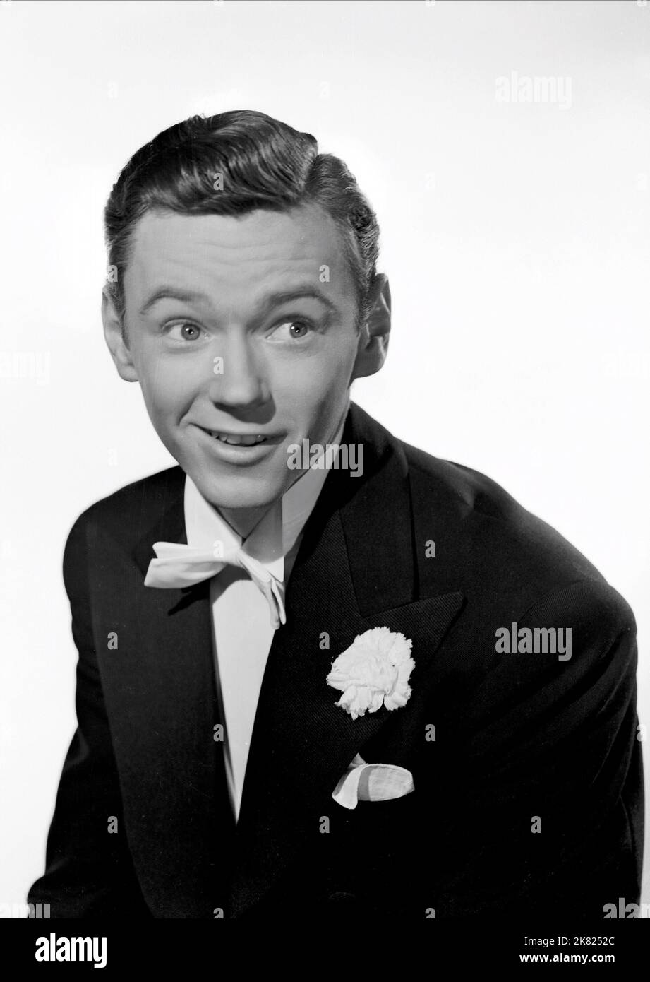 Ray Mcdonald Film Born To Sing (1942) Characters: Steve Director ...