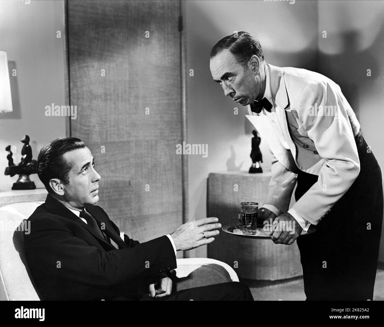 Humphrey Bogart Film Dead Reckoning (1947) Characters: Capt. 'Rip ...