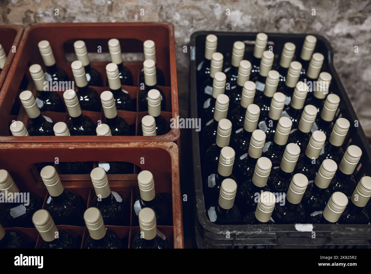 Glass industry stack warehouse hi-res stock photography and images - Alamy