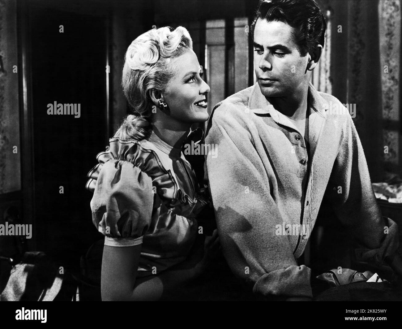 Janis Carter & Glenn Ford Film Framed (1947) Characters: Paula Craig ...
