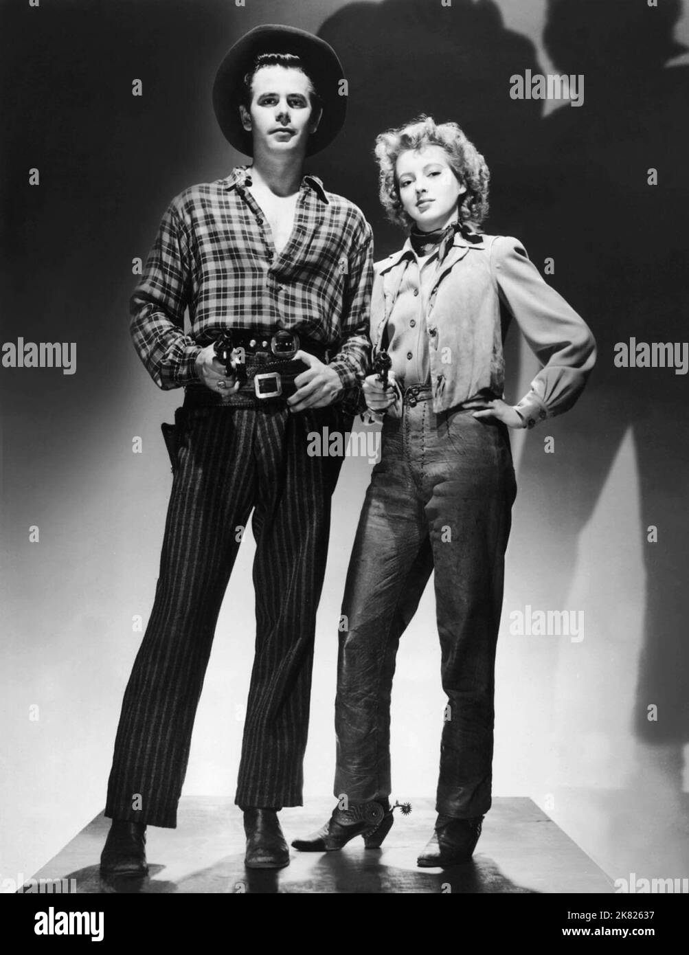 Glenn Ford & Evelyn Keyes Film The Desperadoes (1943) Characters ...