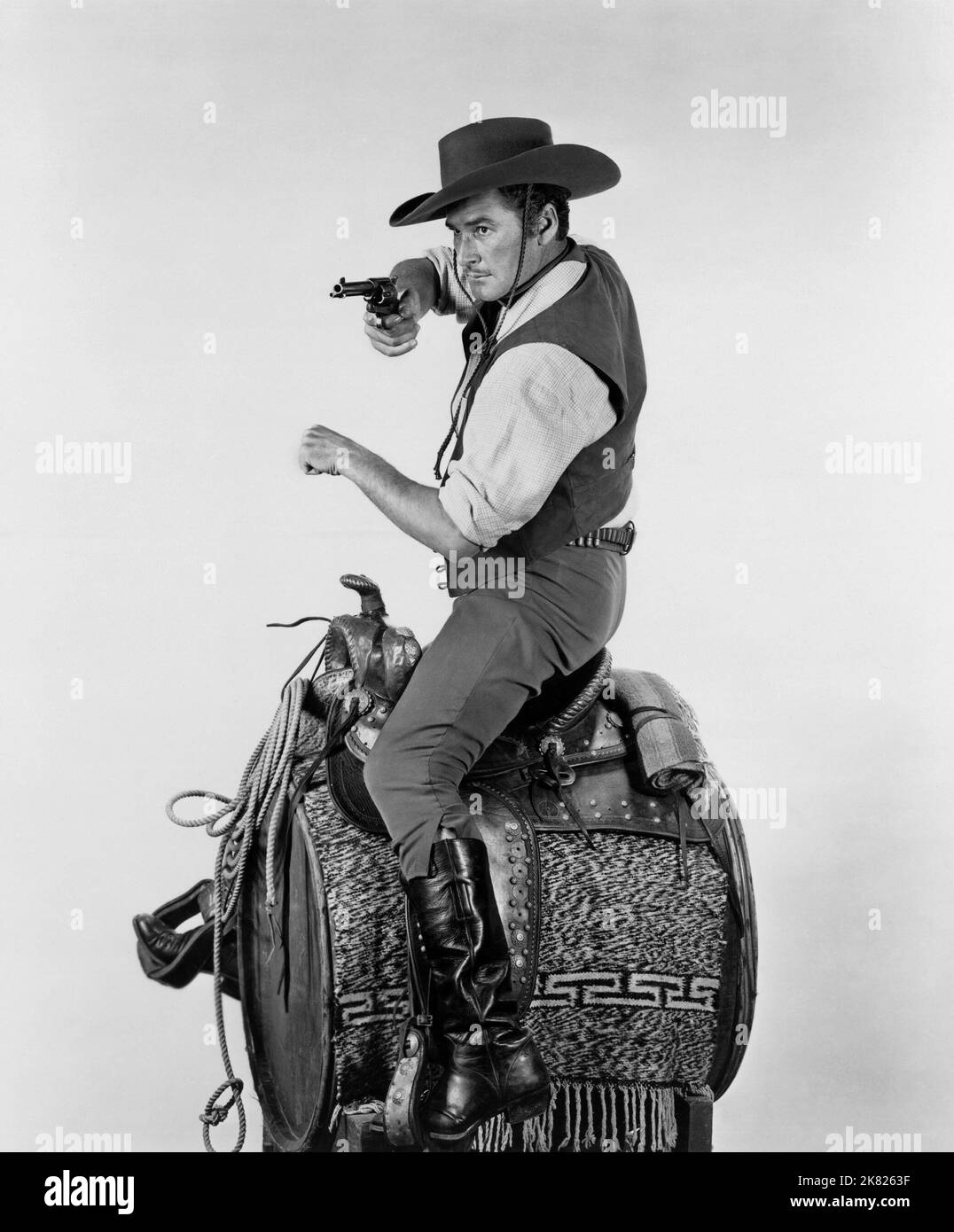 Errol Flynn Film: San Antonio (USA 1945) Characters: Clay Hardin ...