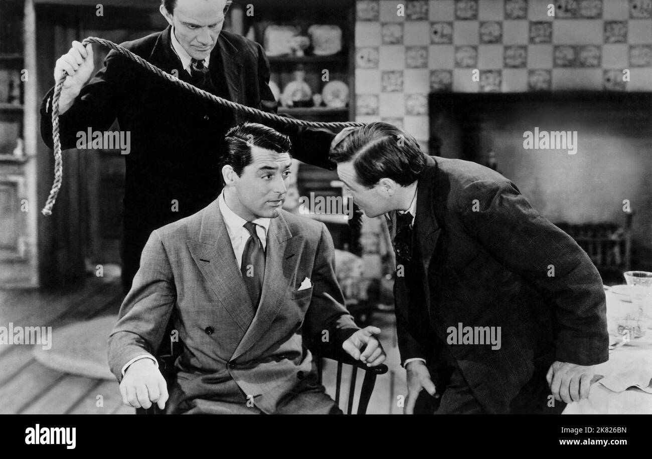 Raymond Massey, Cary Grant, Peter Lorre Film: Arsenic And Old Lace ...