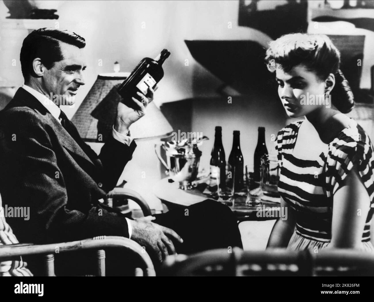 Cary Grant & Ingrid Bergman Film Notorious (USA 1964) Characters: T.R ...