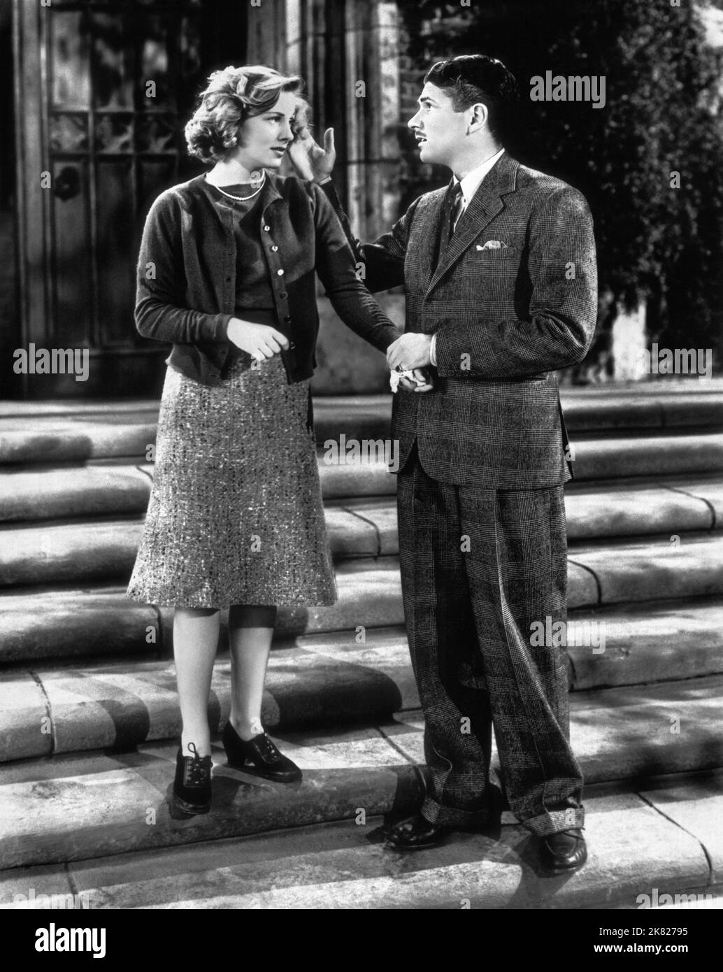 Joan Fontaine & Laurence Olivier Film: Rebecca (1945) Characters: The ...