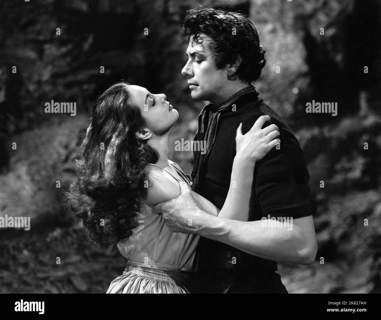 Patricia Roc & Maxwell Reed Film The Brothers (1949) Characters: Mary ...