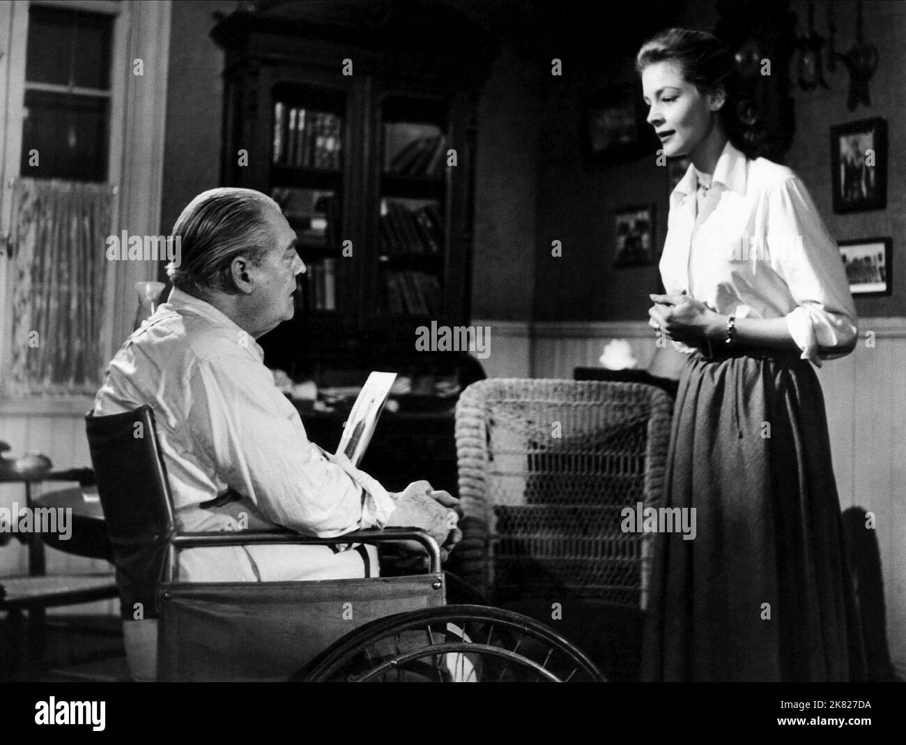 Lionel Barrymore & Lauren Bacall Film: Key Largo (USA 1948) Characters ...