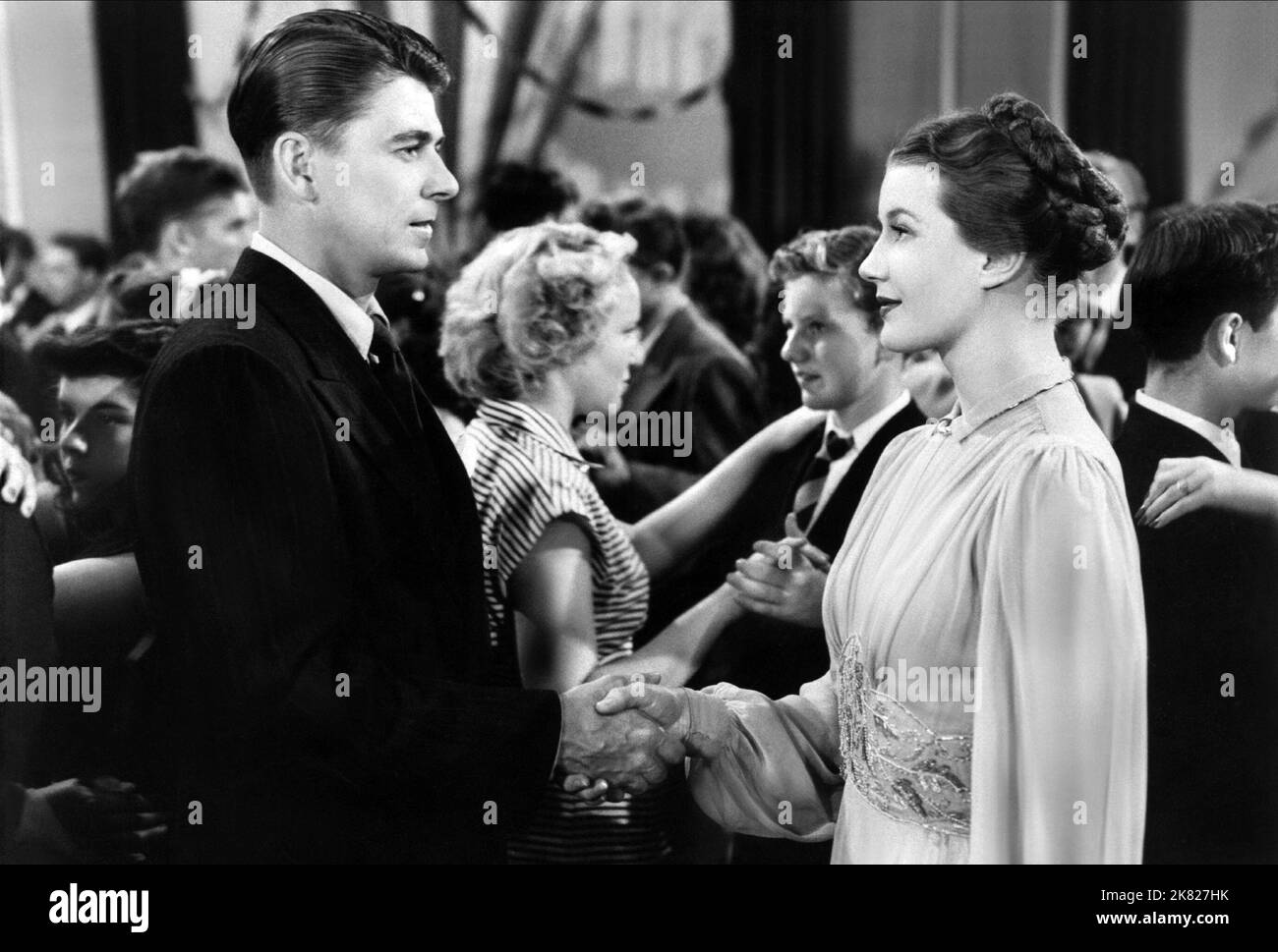 Ronald Reagan & Lois Maxwell Film: That Hagen Girl (1948) Characters ...