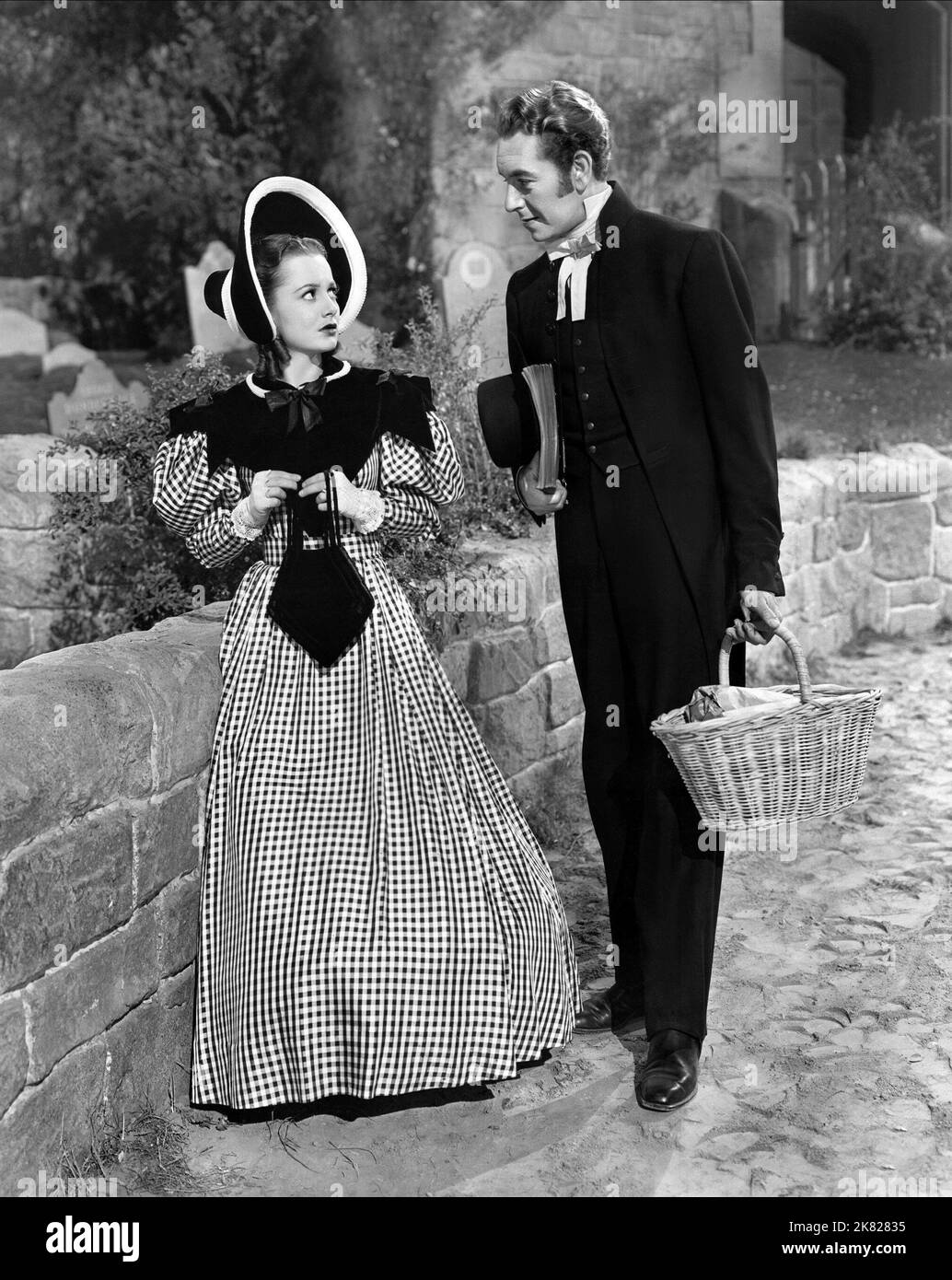 Olivia De Havilland & Paul Henreid Film: Devotion (USA 1946) Characters ...