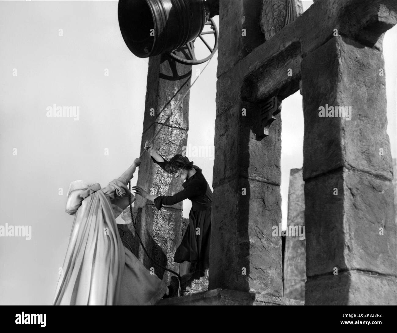 Deborah Kerr & Kathleen Byron Film: Black Narcissus (USA 1947 ...