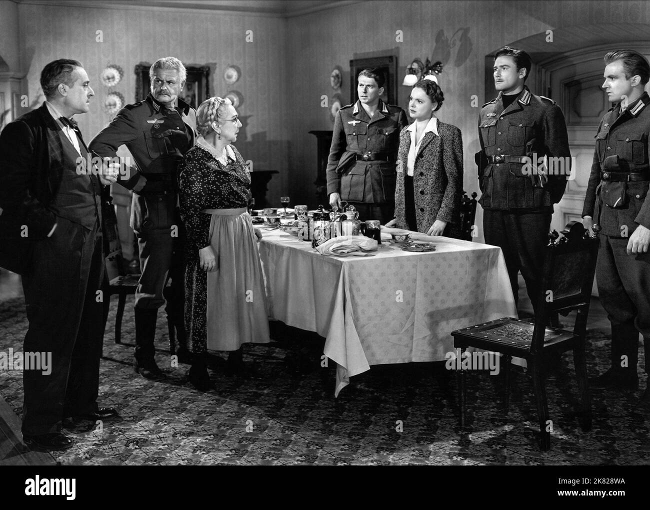 Ronald Reagan, Errol Flynn & Arthur Kennedy Film: Desperate Journey ...