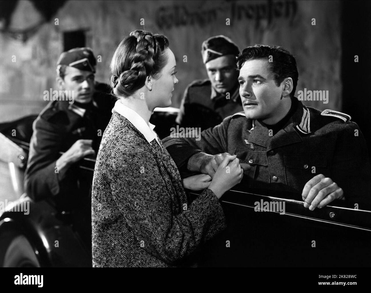 Ronald Reagan, Nancy Coleman & Errol Flynn Film: Desperate Journey ...