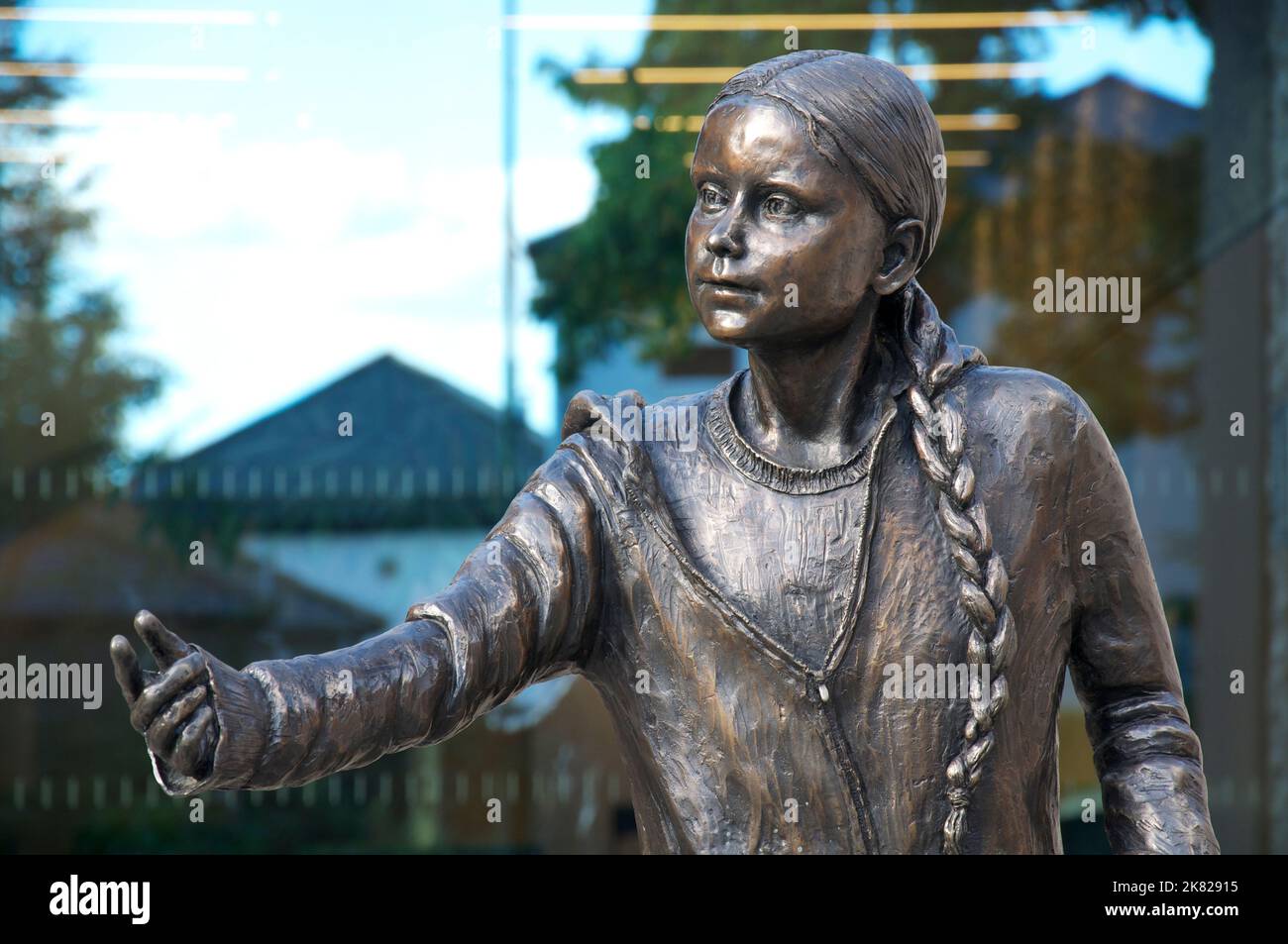 Life size bronze statue of young Swedish environmental activist Greta ...