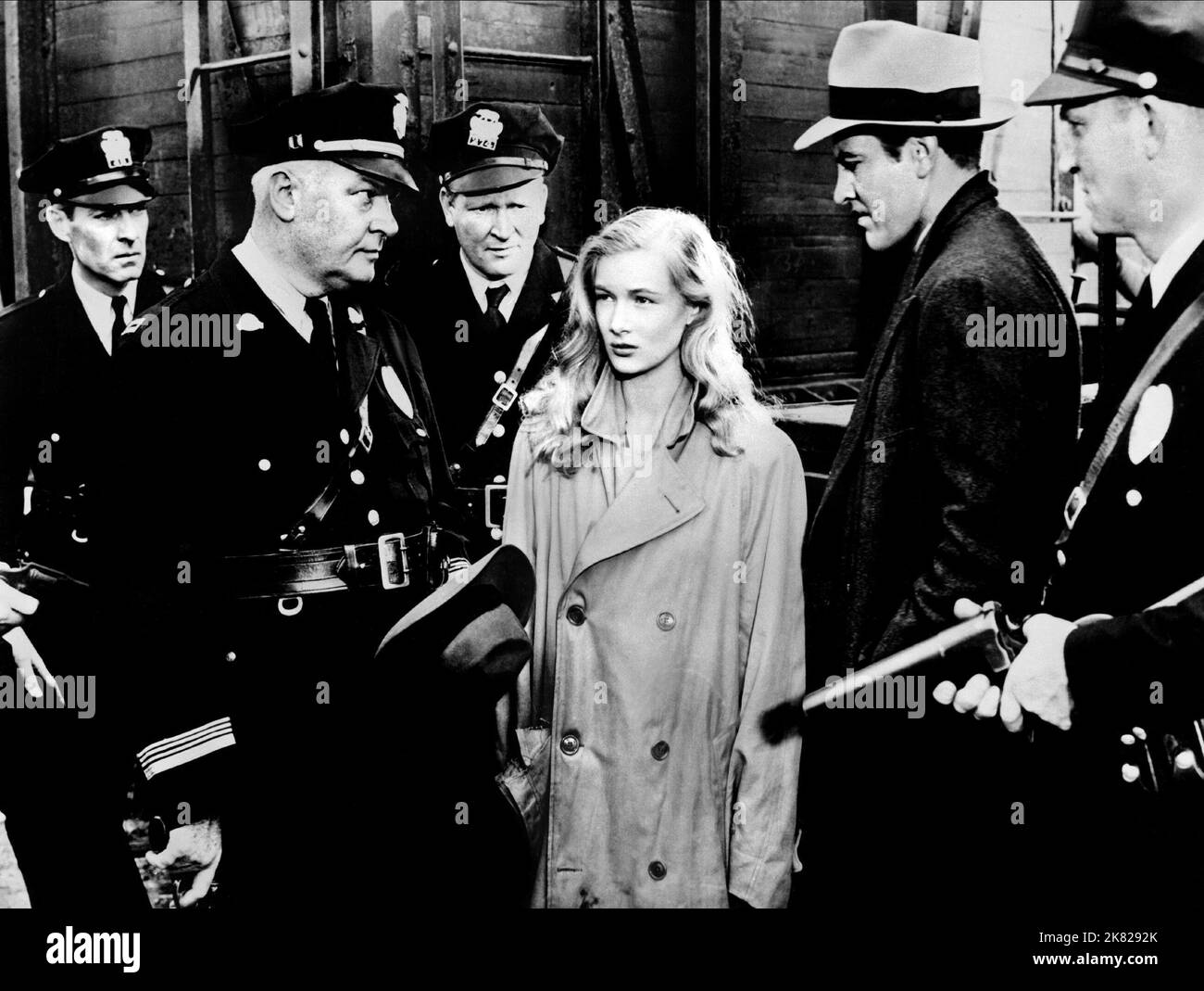 Veronica Lake Film This Gun For Hire (1942) Characters: Ellen Graham ...