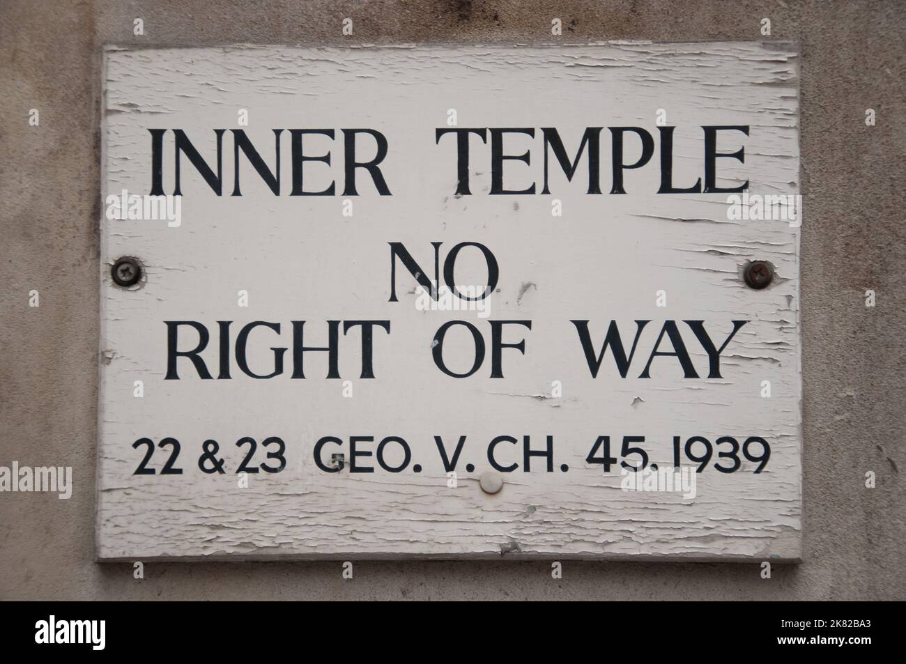 Sign on Archway leading to Inner Temple, The Temple, City of London ...