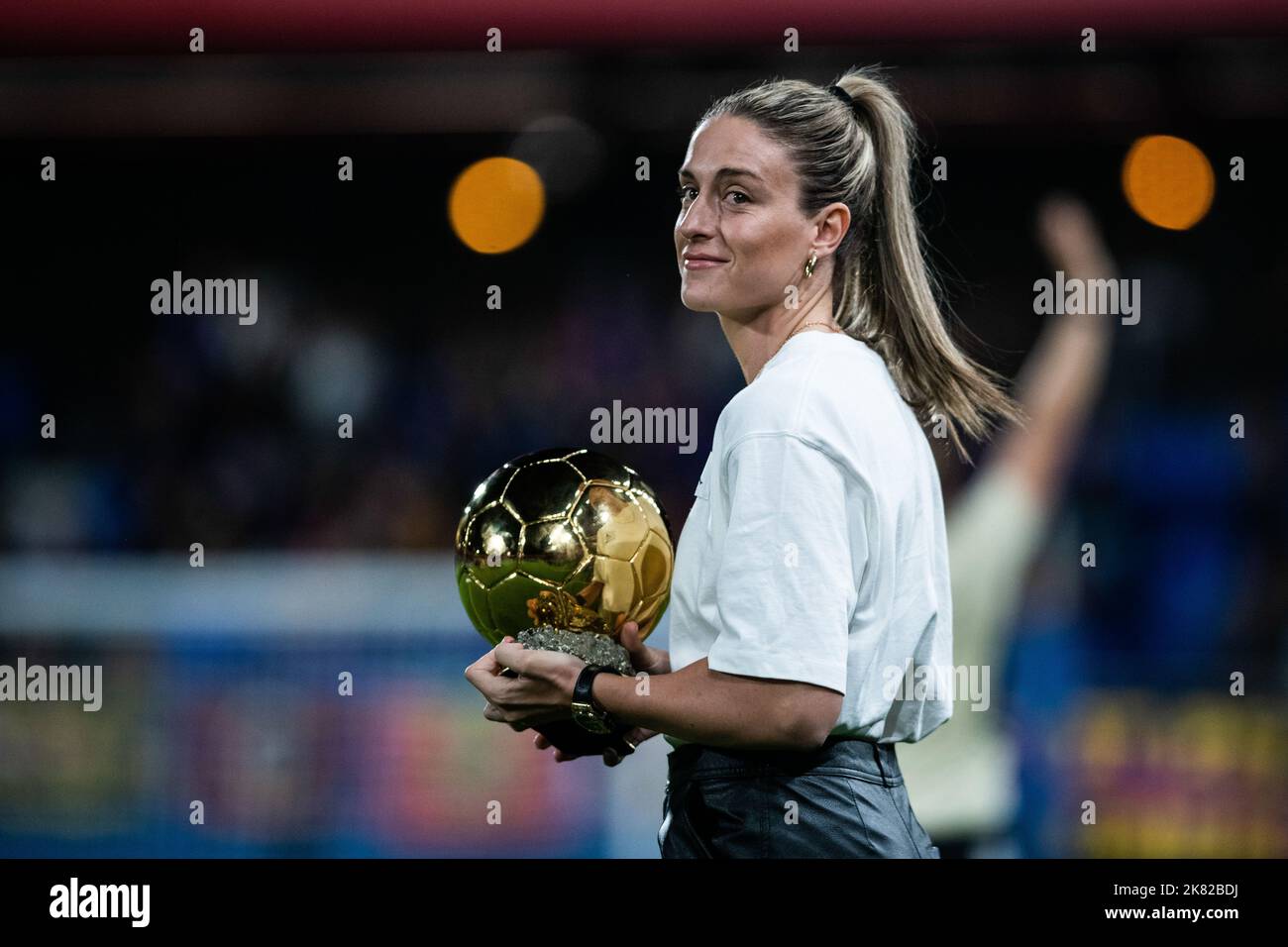 Alexia Putellas of FC Barcelona poses with the Ballon D'Or (Golden Ball ...