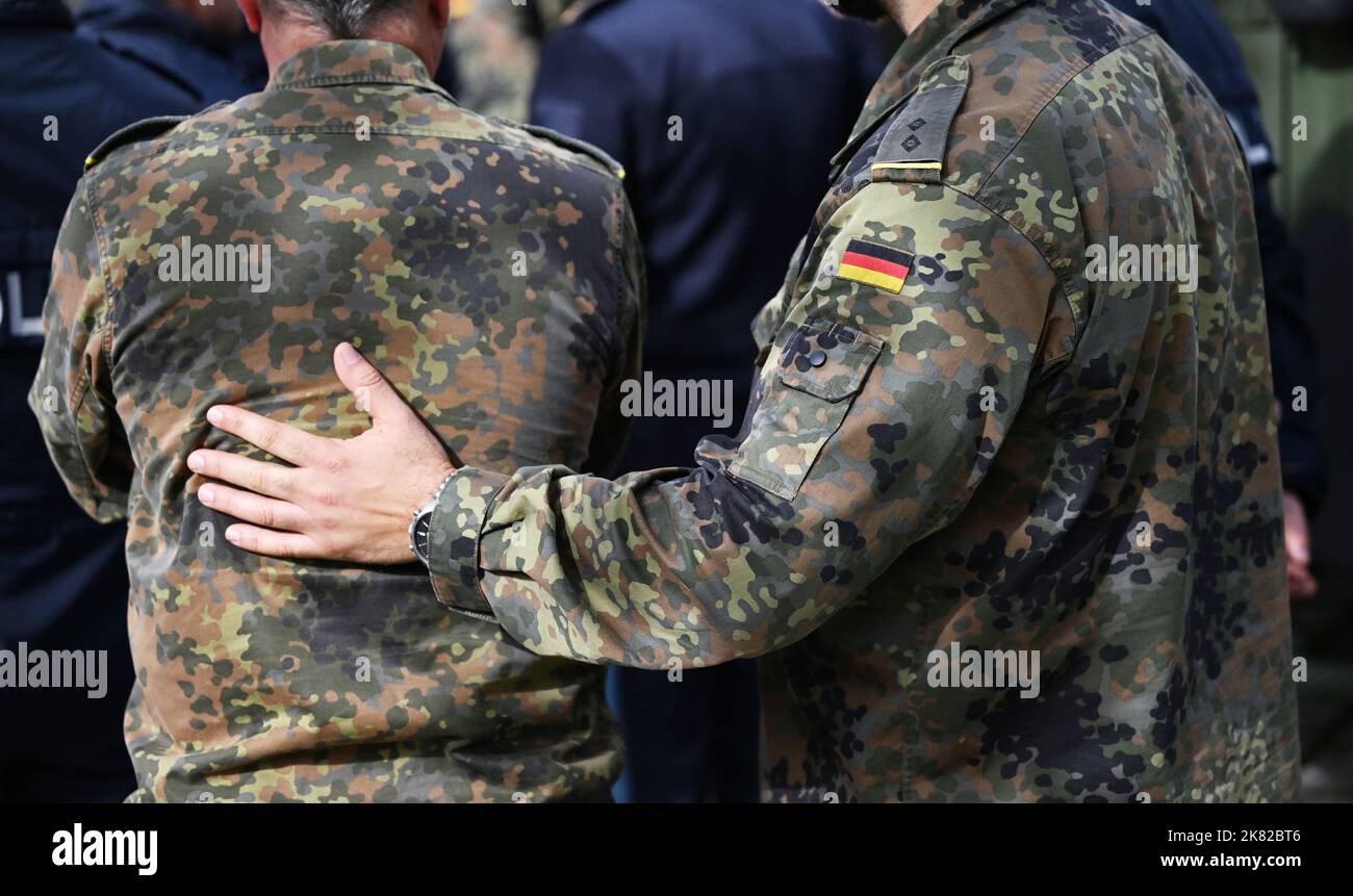 Munich, Germany. 20th Oct, 2022. Two Bundeswehr soldiers stand together ...