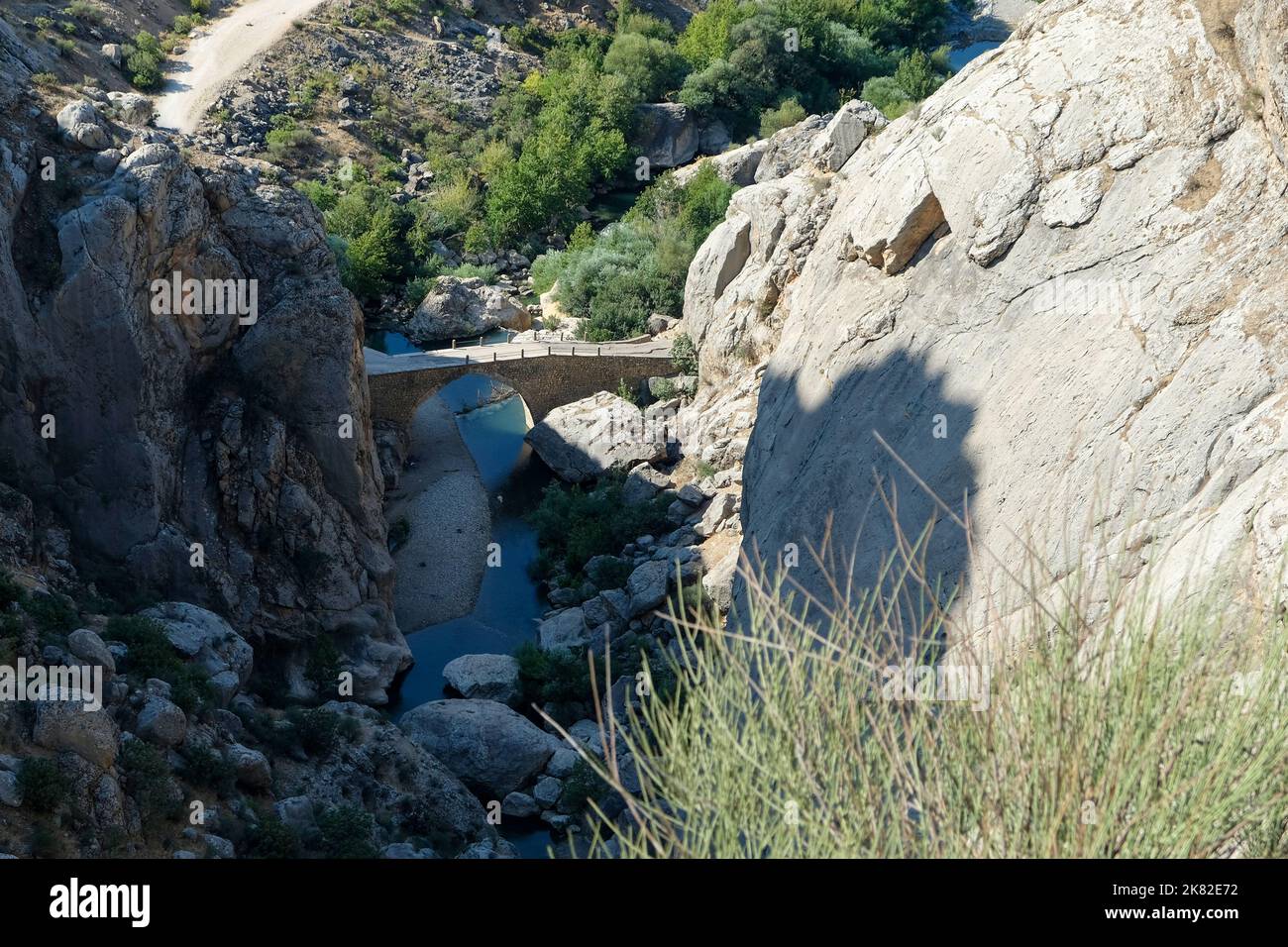 Built by the Commagene civilization, Kahta Castle fascinates visitors ...