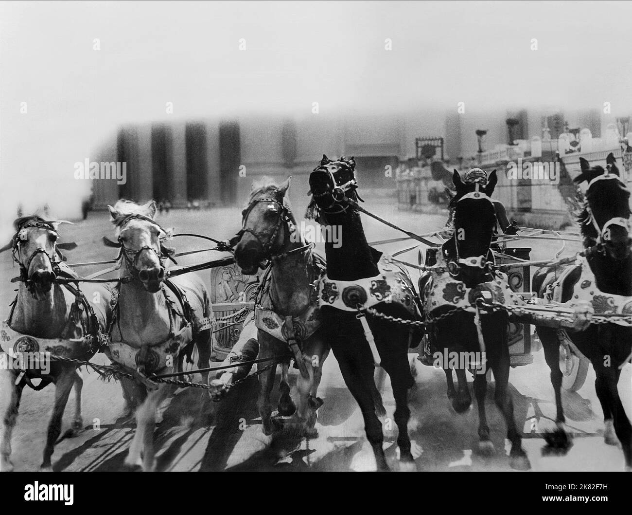 Chariot race scene hi-res stock photography and images - Alamy