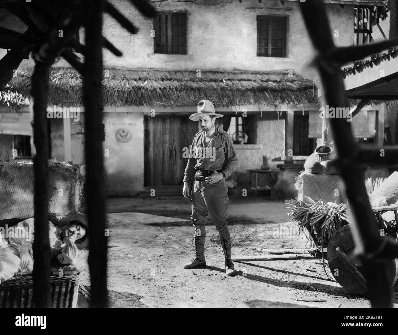 Monte Blue Film From Headquarters (1927) Characters: Happy Smith 27 ...