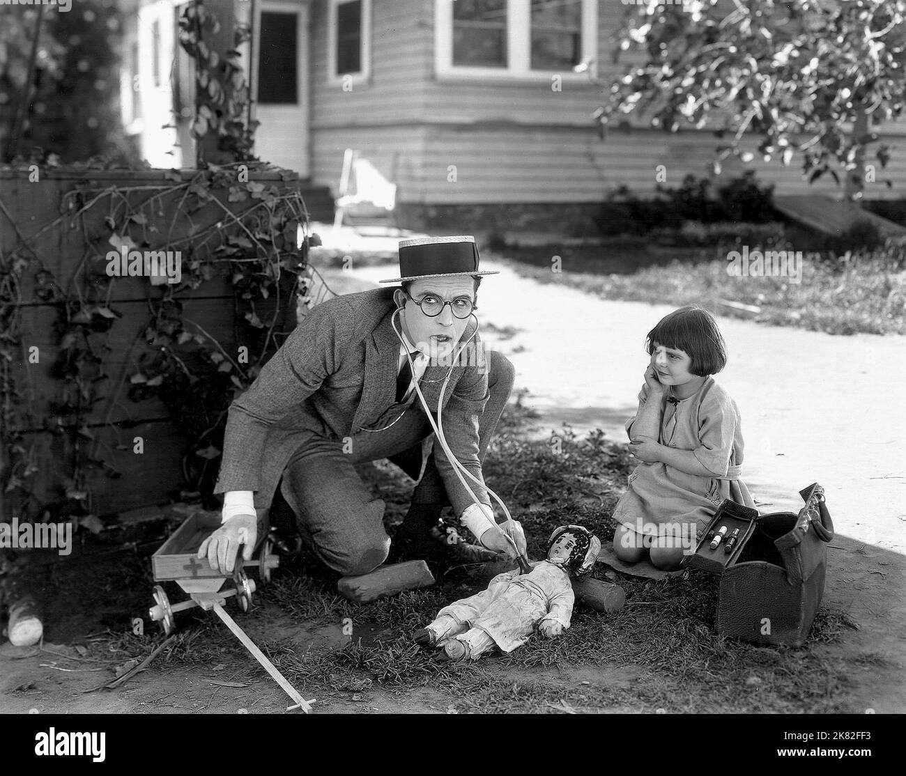 Doctor jack 1922 harold lloyd hi-res stock photography and images - Alamy