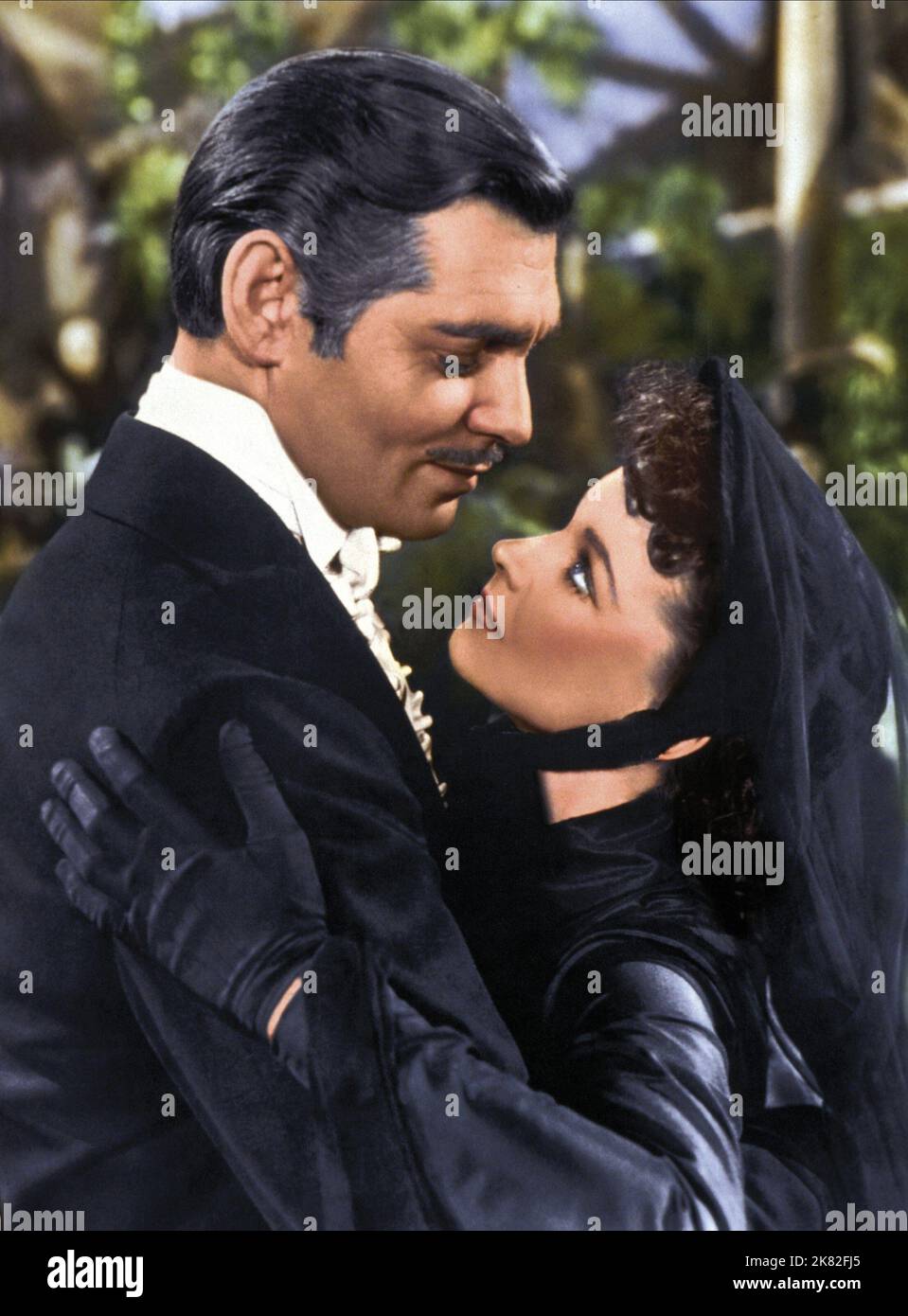 Clark Gable & Vivien Leigh Film: Gone With The Wind (USA 1939) Characters: Rhett Butler - a ...