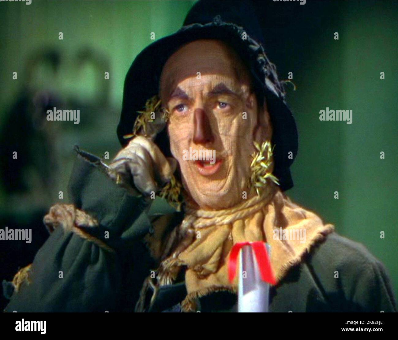 Ray Bolger Film: The Wizard Of Oz (USA 1939) Characters: Hunk / Titel ...
