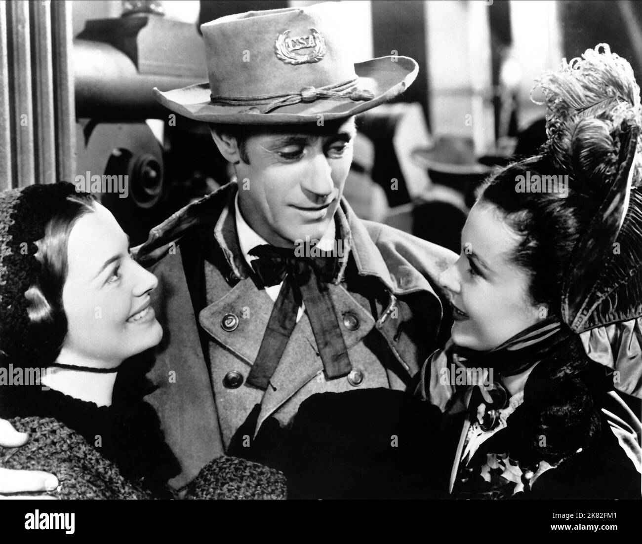 Olivia De Havilland, Leslie Howard & Vivien Leigh Film: Gone With The Wind (USA 1939) Characters ...
