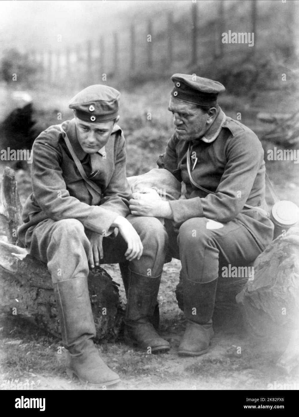 Lew Ayres & Louis Wolheim Film: All Quiet On The Western Front (USA ...