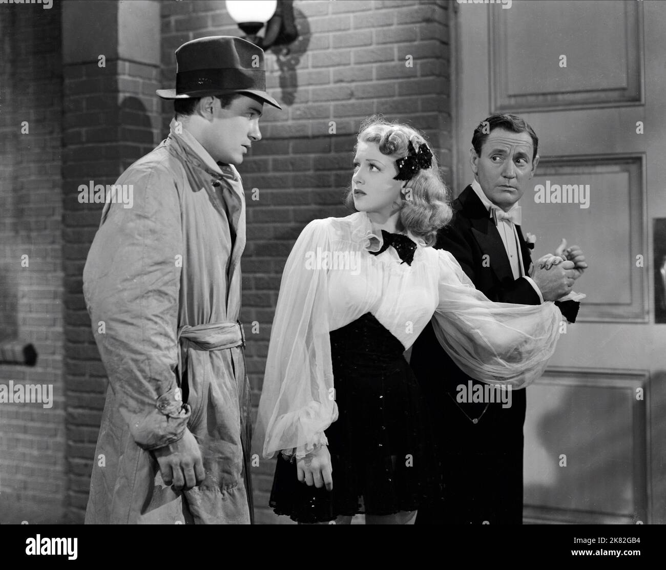 Richard Carlson, Lana Turner & Roscoe Karns Film Dancing Co-Ed (USA ...