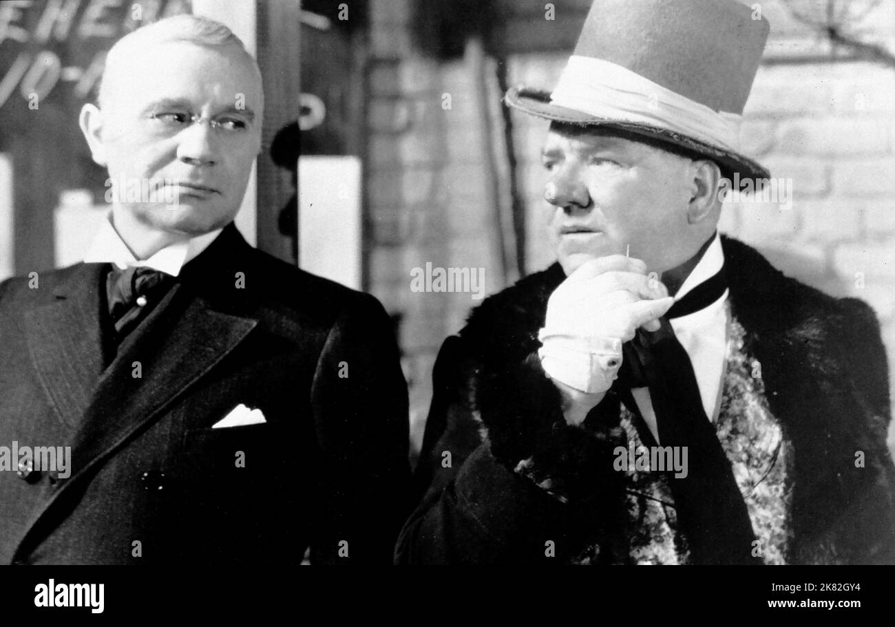 Joe Morrison & W.C. Fields Film: The Old Fashioned Way (1938 ...