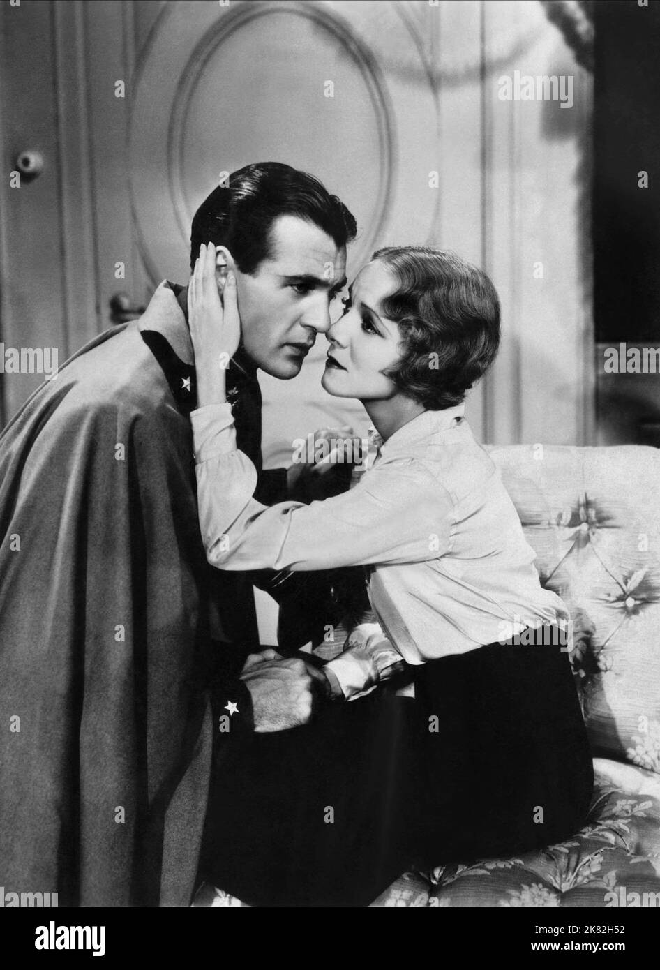 Gary Cooper & Helen Hayes Film A Farewell To Arms (USA 1932) Characters ...
