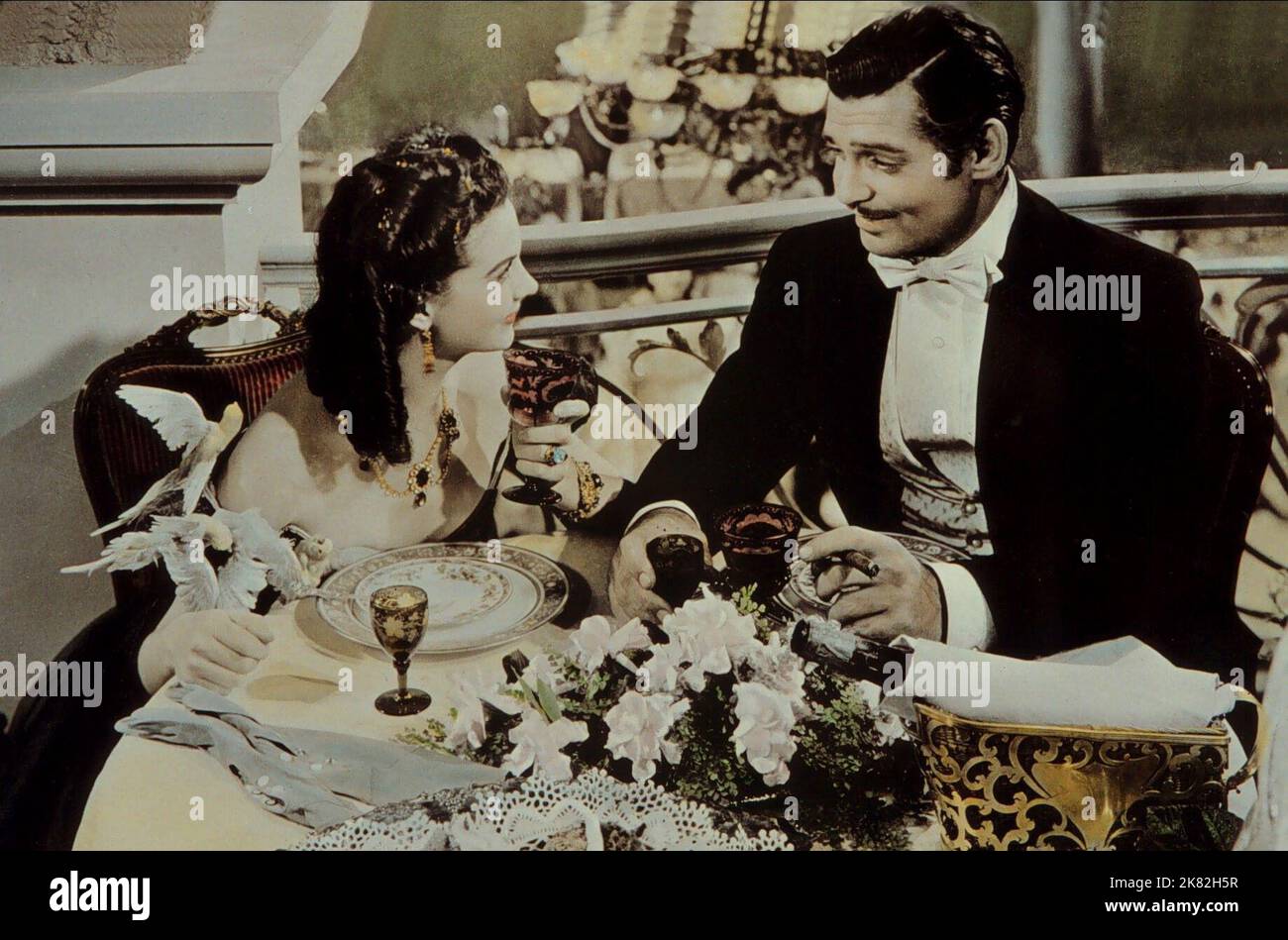 Vivien Leigh & Clark Gable Film: Gone With The Wind (USA 1939) Characters: Scarlett O'Hara ...
