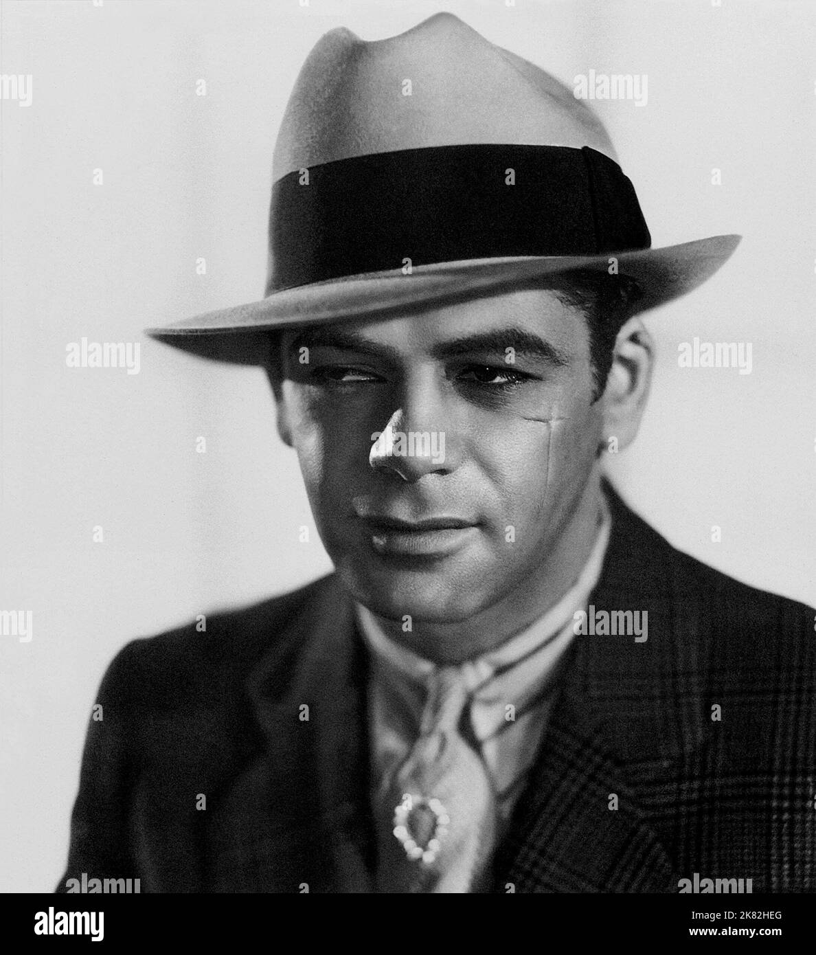 Paul Muni Film Scarface (USA 1932) Characters: Antonio 'Tony' Camonte ...
