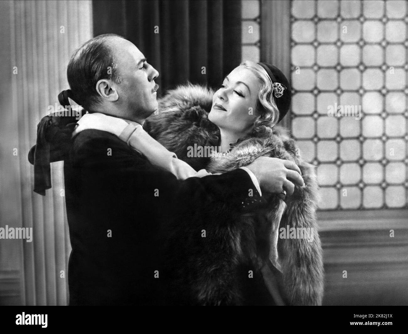 Constance bennett, topper hi-res stock photography and images - Alamy