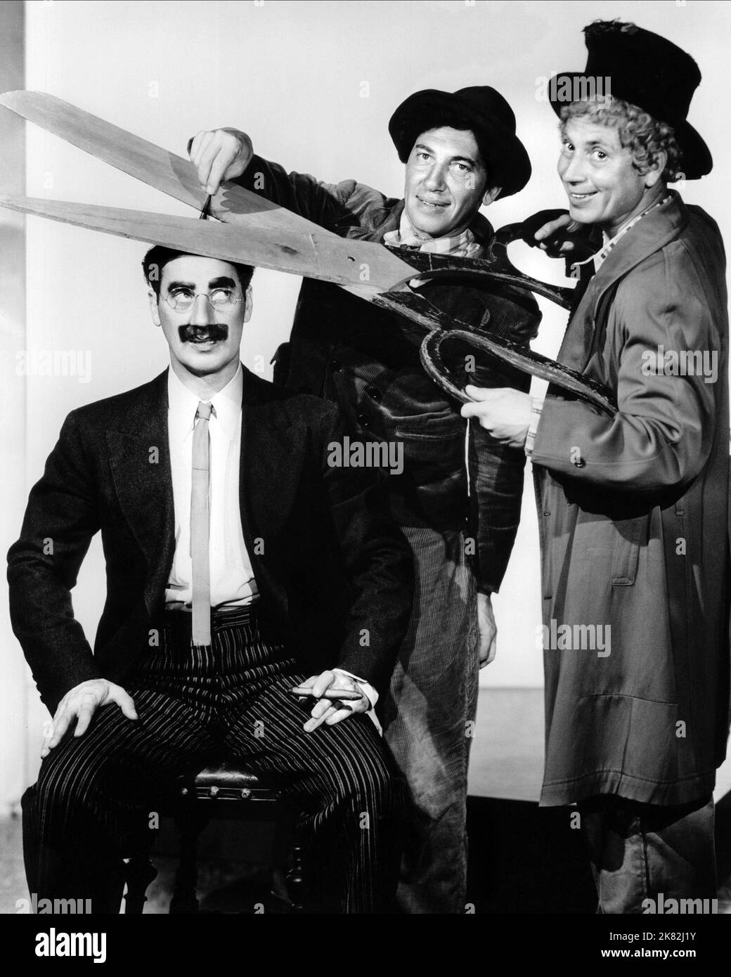Groucho Marx, Chico Marx & Harpo Marx Film A Day At The Races (1937 ...