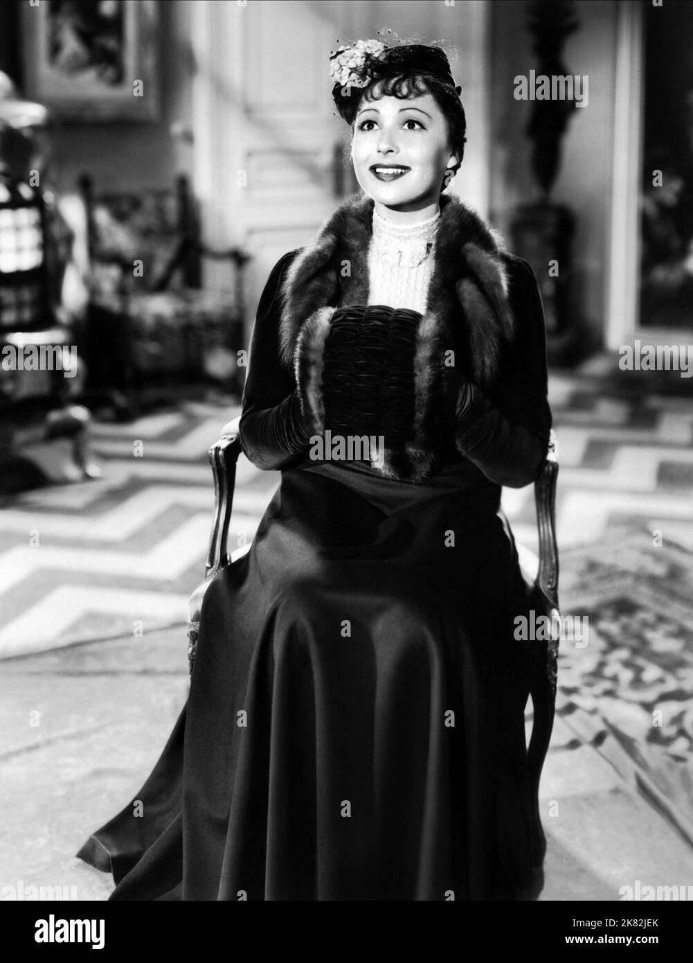 Luise Rainer Film: Escapade (USA 1935) Characters: Leopoldine Dur Director: Robert Z.Leonard 06 ...