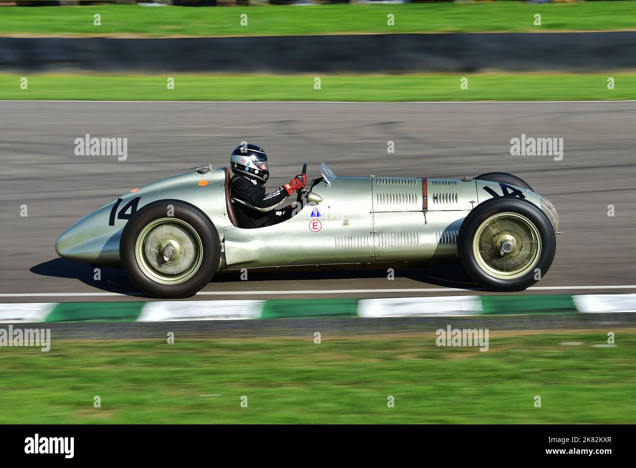 Duncan Ricketts, ERA E-Type GP1, Goodwood Trophy, a twenty minute race ...