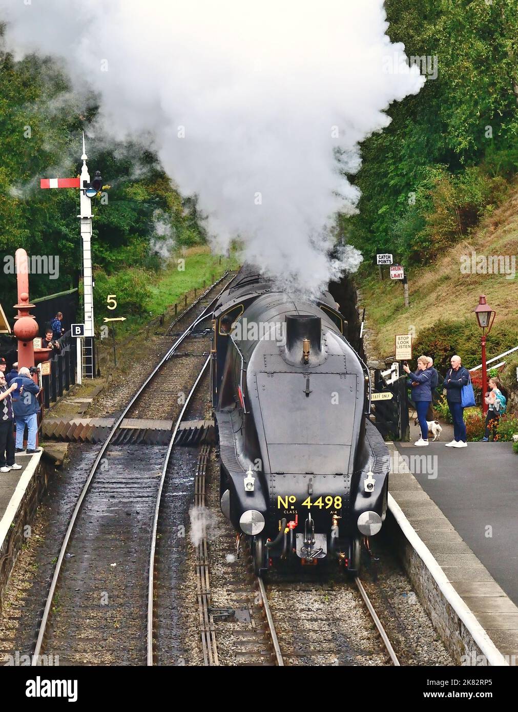 LNER Class A4 Pacific Sir Nigel Gresley arriving at Goathland station ...