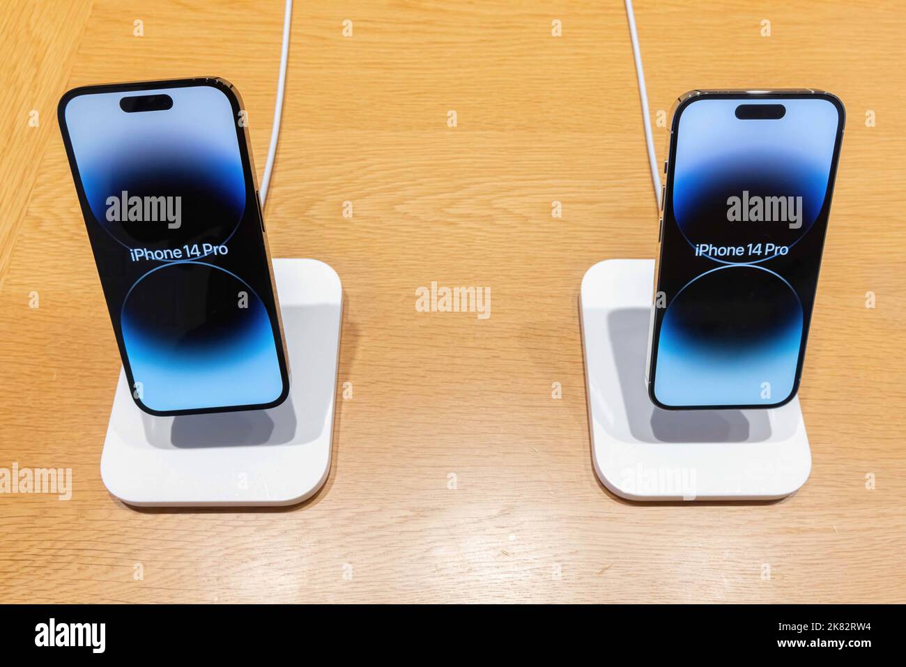 iPhone 14 Pro on display inside Apple store in Marunouchi, Tokyo Stock ...