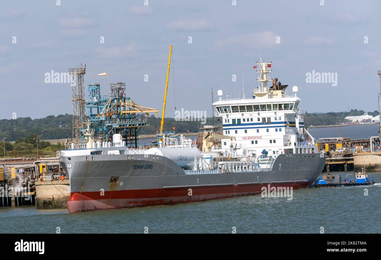 Chemical tanker hi-res stock photography and images - Alamy