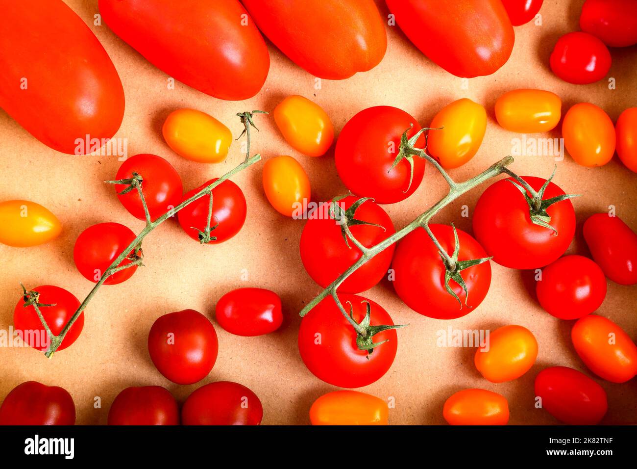 Fresh ripe mixed tomatoes Stock Photo - Alamy